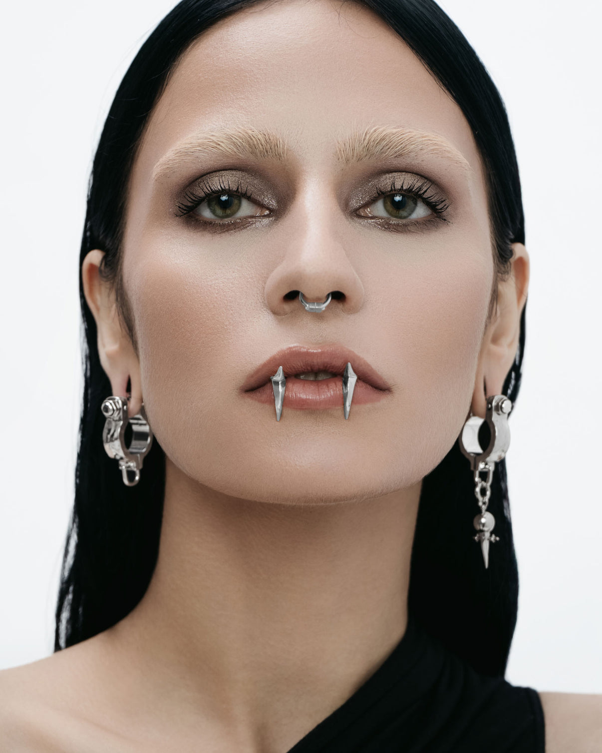 IRIDIUM Lip Cuff - Lip Cuffs