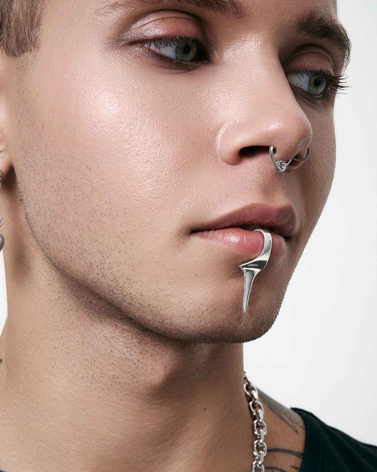 ECLIPSE LIP CUFF - Lip Cuffs